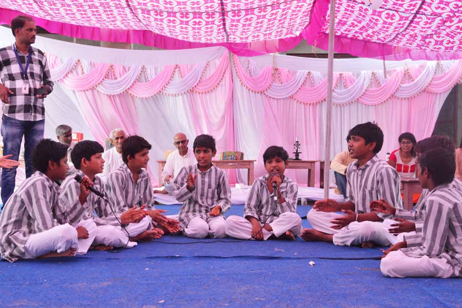 Barefoot College InternationalHow Barefoot College Sees Off Graduating ...